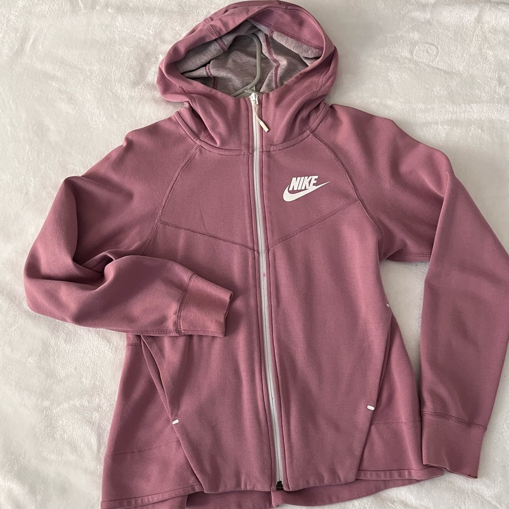 Nike Tech - Gem